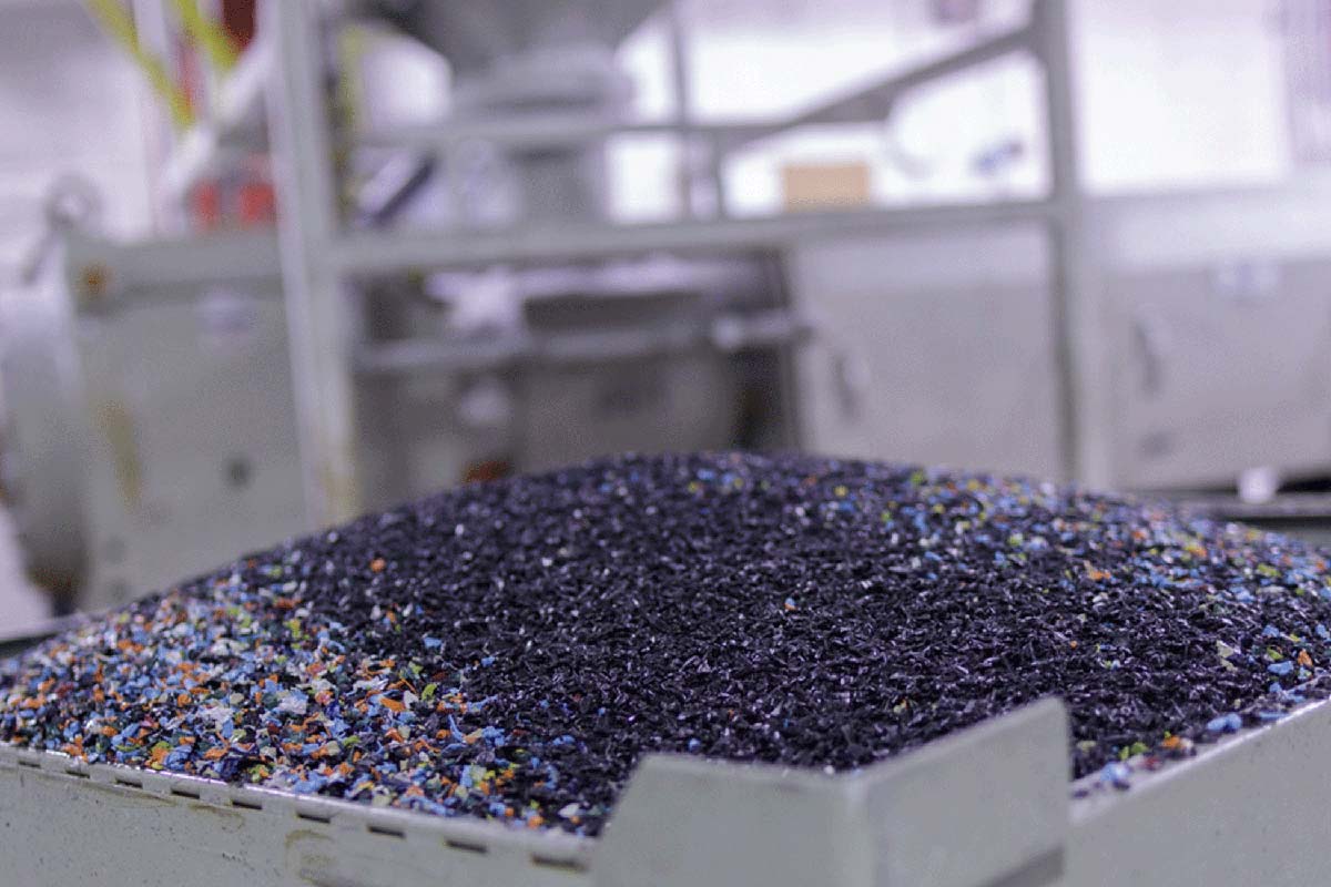 Benefits of Switching to Reusable Plastic Pallets and Crates | TriEnda